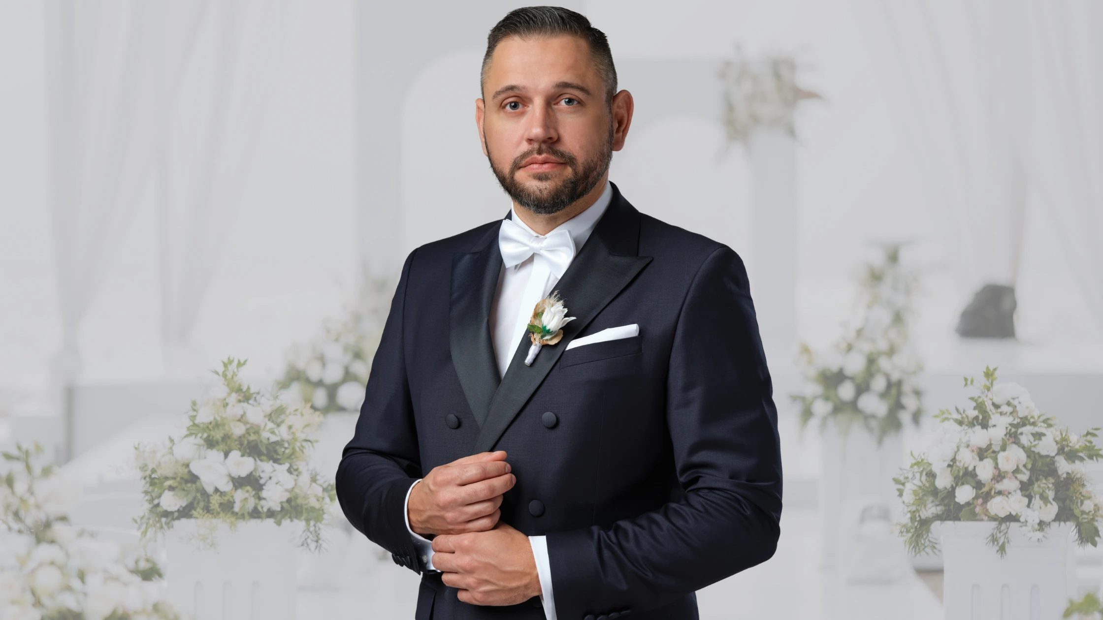 Smoking na svadbu: Kedy je vhodný a ako ho nosiť ako ženích? | MONO